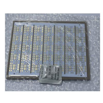 Cina spessore bianco del PWB FR4 1.6MM di 66mm * di 78 per l'applicazione lanterne/delle lampade in vendita