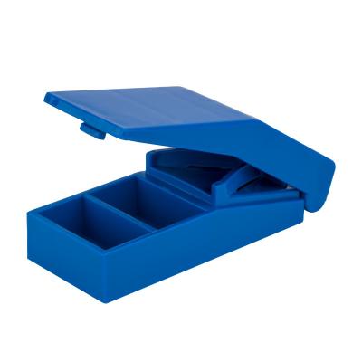China Blue PP Portable Pill Cutter For Small Large Pills Crusher Splitter With Dispenser for sale