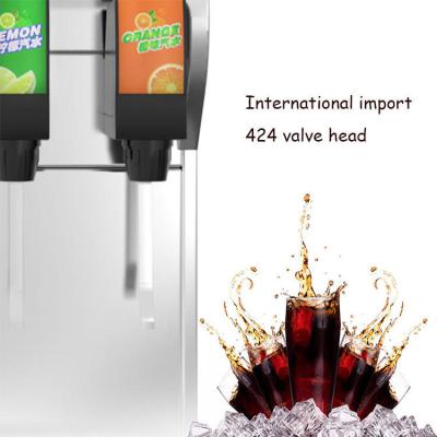 Chine Distributeur de mélange de courrier de coke de la machine 110V de distributeur de boisson de soude de coke à vendre