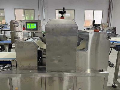 Chine chaîne de production multifonctionnelle de la pâte de pizza des produits alimentaires 4.2kw de machine automatique de traitement des denrées alimentaires à vendre