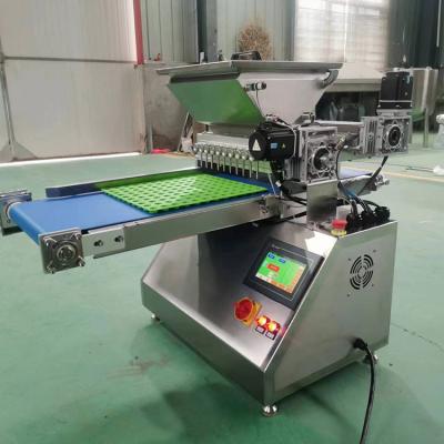 Chine Dépositaire de bonbons à base de menthe semi-automatique à petite échelle universel à vendre