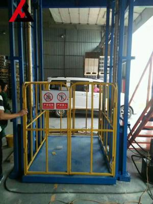 Cina Piattaforma idraulica elettrica dell'elevatore del carico dell'OEM Ascensore del carico del magazzino per impieghi gravosi in vendita