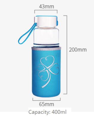 Cina Bottiglia di vetro portatile ad alto contenuto di borosilicato per uso quotidiano con coperchio in PP in vendita