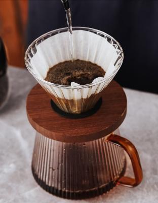 Cina 350 ml 500 ml di vetro borosilicato alto versare sopra il motivo a strisce resistenti al calore della caffettiera in vendita