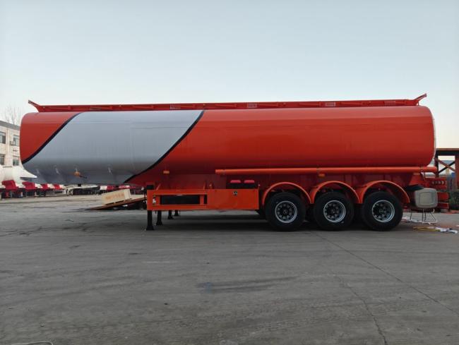 China Factory 3 Axle Oil/ Fuel Tank Trailer Tri- Axle Fuel Tanker Truck for Sale