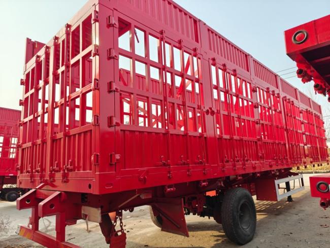 3 Axles Cargo Trailer Enclosed 12 Wheeler Side Wall Trailers 80 Tons Fence Semi Trailer with High Quality