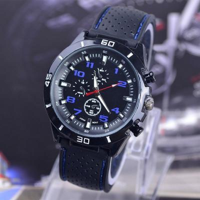Cina Orologio del silicone del quarzo dell'orologio 3BAR della cinghia del silicone degli uomini dell'OEM 46mm in vendita