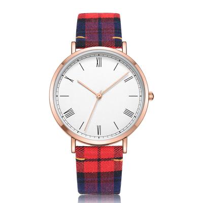 Cina resistente di acqua semplice dell'orologio 30m del quarzo delle signore di 36mm della cinghia ultra sottile del plaid in vendita