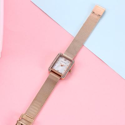 Cina Cristallo di rocca quadrato Rose Gold Waterproof dell'OEM degli ss Mesh Strap Ladies Quartz Watch in vendita