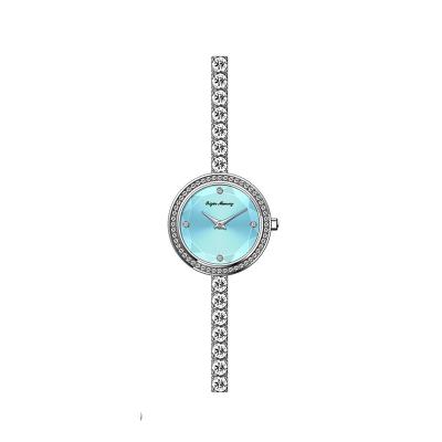 Cina zircone di lusso Shell Watch di modo dell'orologio dei gioielli di acciaio inossidabile del braccialetto di orologio delle piccole donne del quarzo di 26mm in vendita