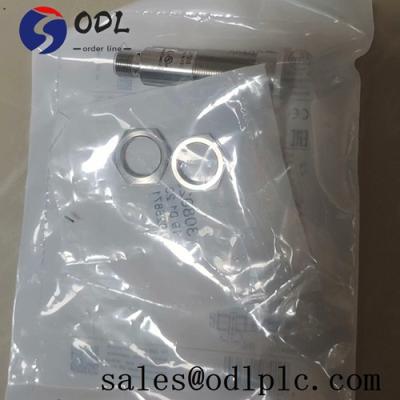 China 0.2m Range OGP500 IFM Retroreflective PNP OGP-FPKG/US100 Threaded Design for sale