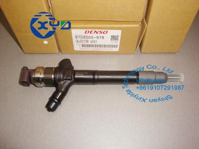 Cina 095000-9770 iniettore di combustibile diesel comune della ferrovia 23670-59018 per il Toyota Land Cruiser 1VD-FTV in vendita