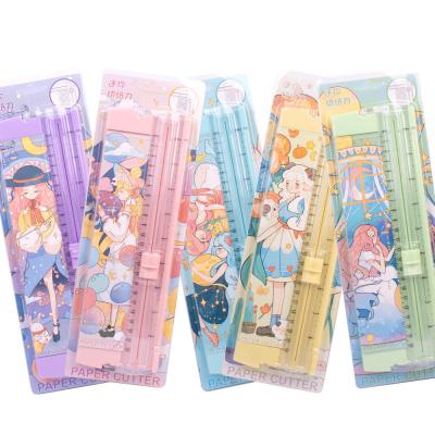 中国 ZEQUAN デスクトップ A4 ミニ紙切断機 トリマー 32*11*2.5cm 切断厚さ 8枚 販売のため