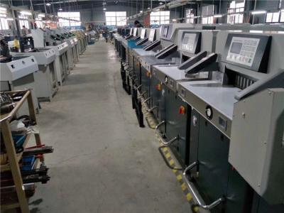 China Máquina de corte de papel elétrico A3 com espessura de corte de 40 mm à venda