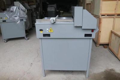 China A3 elektrische papier snijmachine met 40 mm snijdikte en automatische papier push way Te koop