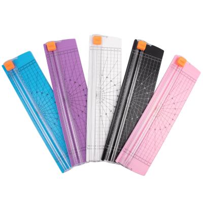 China Corte de papel cartão de foto A4 papel Trimmer Manual Multicolor ABS Mini Corte de papel à venda