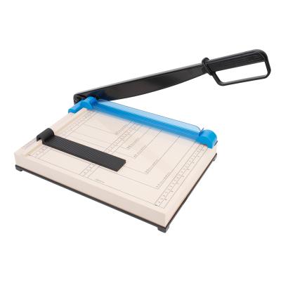 中国 堅固なベース A4 手動 デスクトップ紙カット機 サイズ 330x240mm 販売のため