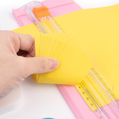 Cina Trittatore di carta A4 versatile manuale per vari materiali artigianali in vendita