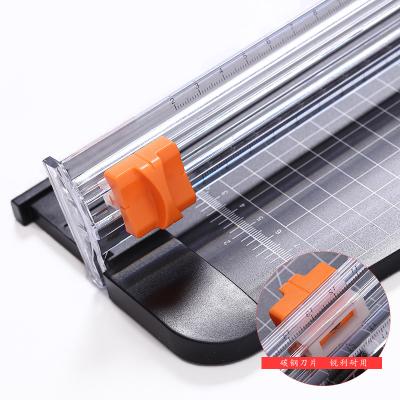 Cina Modello di taglio manuale di carta A4 portatile desktop mini trimmer di carta per ufficio scuola in vendita