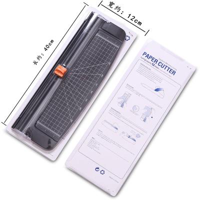 Cina Modello di taglio manuale di carta A4 portatile desktop mini trimmer di carta per ufficio scuola in vendita