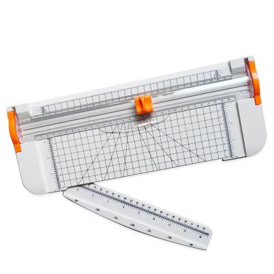 Cina Manual Portatile Papierschneidemaschine A4 Mini Portatile Maximales Schneiden 15 fogli in vendita