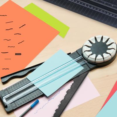 Cina Manuale 12 in 1 mini trimmer di carta sicuro ABS multifunzionale utensile per bambini in vendita