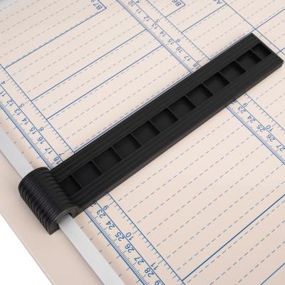 中国 ミニ デスクトップ紙トリマー 320×320MMを切るためのA4紙切断機 切断サイズ 8Pc/Ctn 販売のため