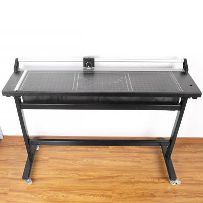 Cina 14 24 36 48 63 71 79 pollici macchina manuale di taglio carta multi taglio rotativo tagliatrice di carta con stand in vendita