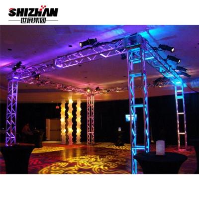 China Het sponaluminium Matte Black Stage Roof System boog Openlucht van de de Verlichtingsdoos van DJ de Bundelvertoning Te koop
