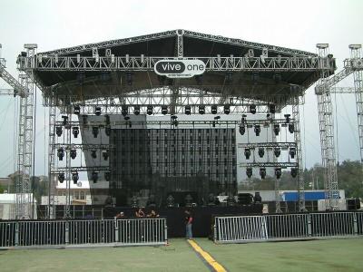 Cina Sistema della capriata del tetto curvo capriata di alluminio all'aperto della luce della fase di concerto in vendita