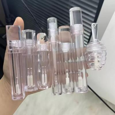 China Transparenter Lipgloss Gesicht Cremes Zauberstäbe Tuben Private Label Flüssiger Lipgloss Flaschen zu verkaufen