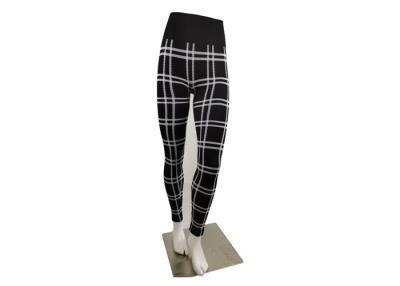 Cina Vita delle ghette senza cuciture della preparazione delle donne in bianco e nero del plaid metà di in vendita