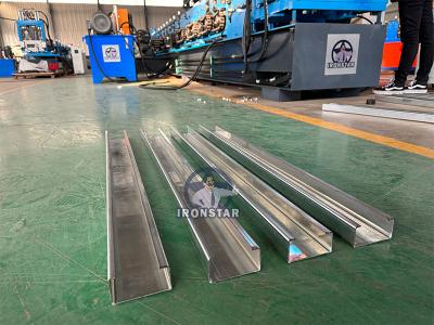 中国 80~300mm 自動サイズ 変更可能な C パーリンを作る機械 CZ サイズ 交換可能な形作りの機械 販売のため