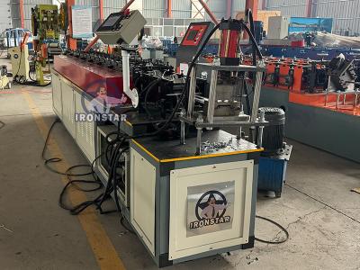 중국 Perforated rolling shutter door roll forming line in Venezuela 판매용