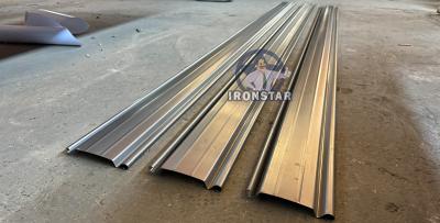 China Rolling shutter door roll forming machine in Nicaragua for sale