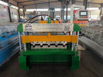 Cina IBR Crimping roof sheet roll forming machine working video in South Africa automatic Horizontal crimp machine Raw material: PPGI in vendita