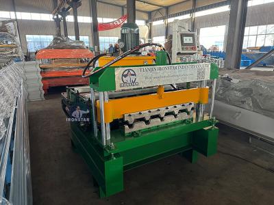 Cina IBR Crimping roof sheet roll forming machine working video in South Africa automatic Horizontal crimp machine Raw material: PPGI in vendita