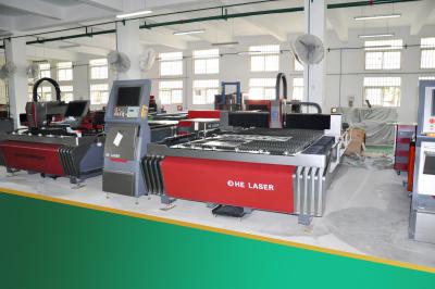 Cina tagliatrice del laser del acciaio al carbonio 3000kg 24 ore di orario di lavoro continuo in vendita
