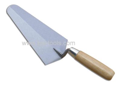China Carbon steel blade bricklaying trowel with wooden handle en venta