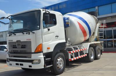 Cina L'euro III ha ristrutturato la betoniera trasporta il camion su autocarro 10m3 del miscelatore di Zoomlion con i telai di HINO 700 in vendita