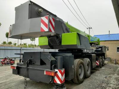 Cina QY70 ha ristrutturato il camion ha montato Crane Telescopic Boom Crane 70 tonnellate in vendita