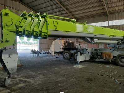 Cina QY70 ha ristrutturato il camion ha montato Crane Telescopic Boom Crane 70 tonnellate in vendita