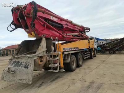 China Hoogwaardige gebruikte betonpomptruck 52m in China Werf voor bouw Te koop