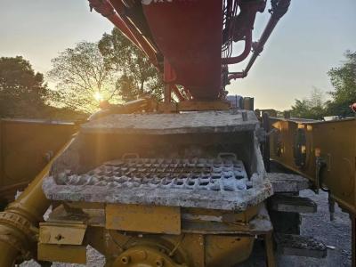 Cina 260/1900 37M3 23000KG Shacman HONGDA BETON PUMP TRUCK 8.3 - 12MPA EURO V in vendita