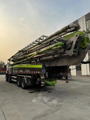 Cina 2022 meno utilizzato Zoomlion Tipo Aperto Usato Cremagliera Concreto 62m con camion Mercedes Benz in vendita