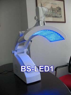 China A máquina do diodo emissor de luz Phototherapy do rejuvenescimento PDT da pele com duas cabeças para reduz linhas do enrugamento à venda