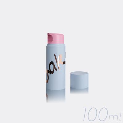 China 100 ml PP cosmetische luchtloze pompfles met plastic of metalen veer Te koop