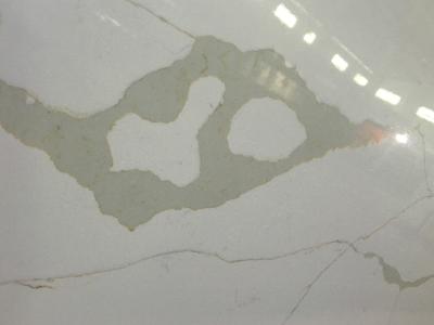 Cina Pietra costruita impermeabile del quarzo di Calacatta per la vanità/piani d'appoggio in vendita