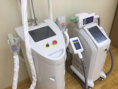 China Corpo de congelação gordo da lipólise de Kryolipolyse Coolplas que esculpe a máquina nenhuma dor nenhuma agulha à venda