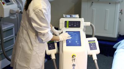 China Corpo de congelação gordo da lipólise de Kryolipolyse Coolplas que esculpe a máquina nenhuma dor nenhuma agulha à venda
